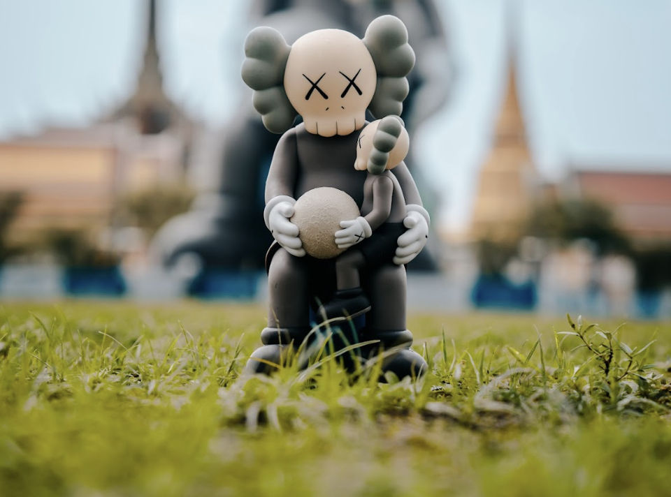 Who is Brian Donnelly, the artist behind KAWS? – PrestigeOnline Singapore