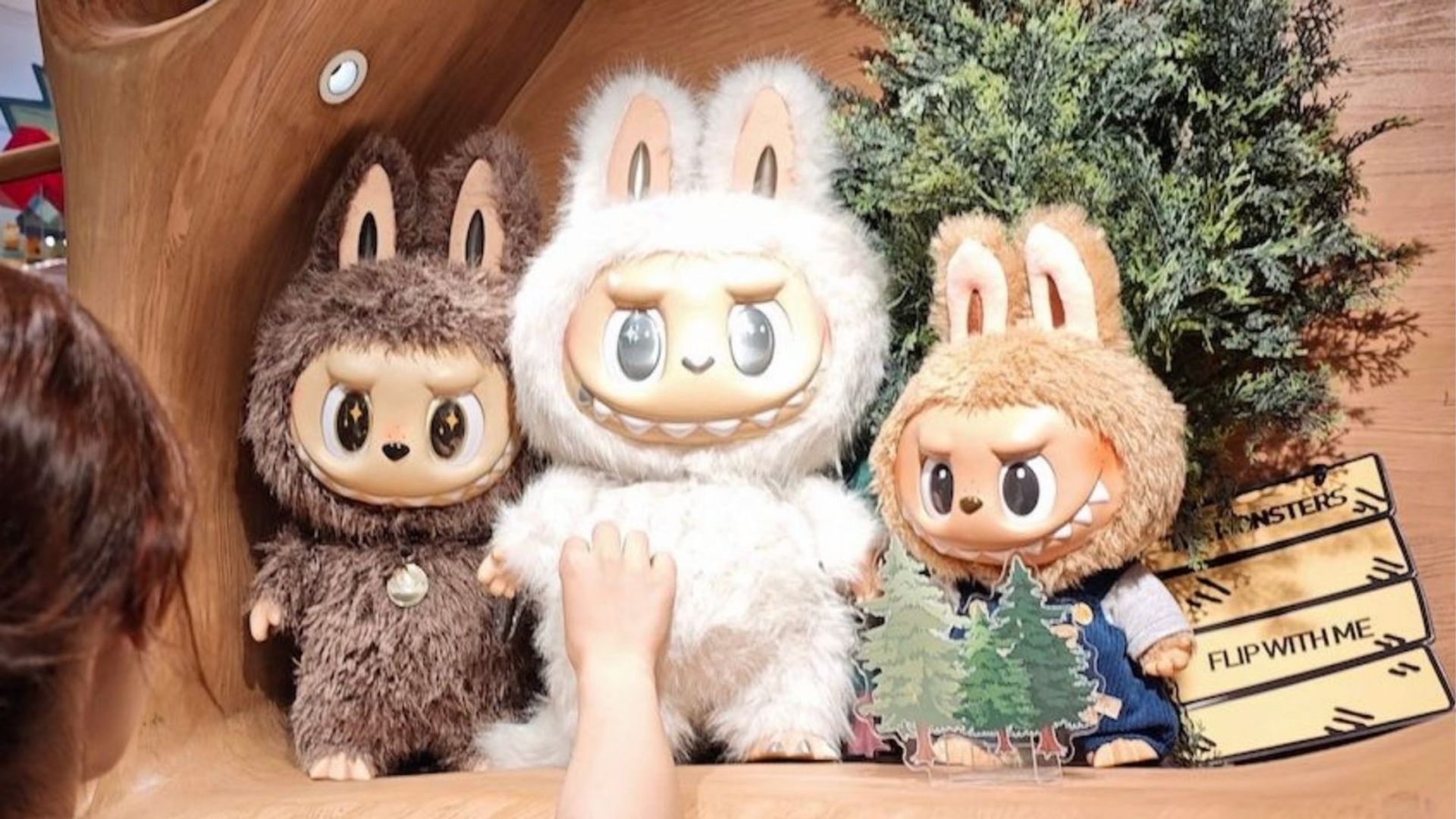 Labubu toy sculpture fetches USD 150,000 at China auction – PrestigeOnline Singapore