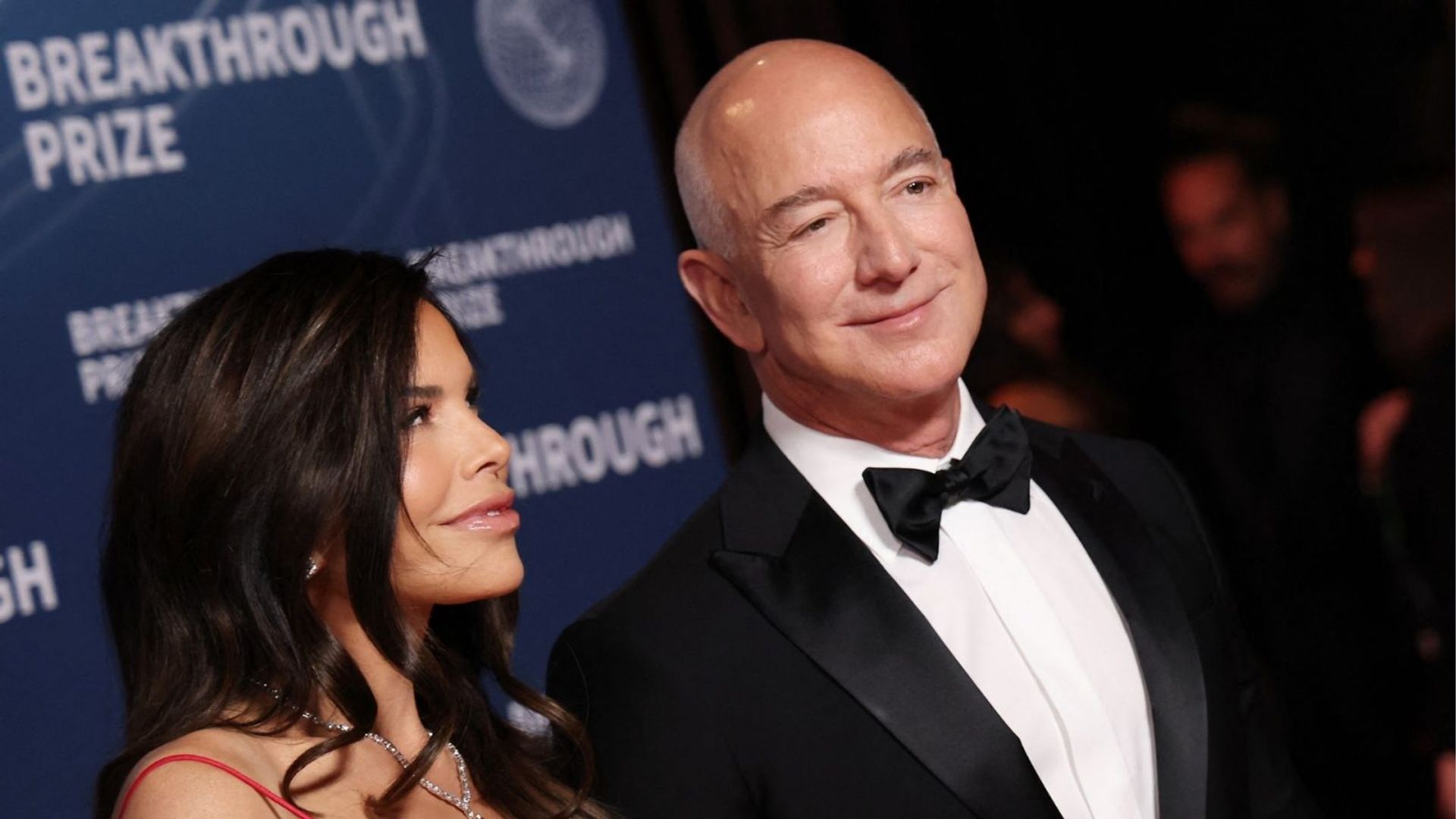 Venice locals protest upcoming Bezos wedding as celebs fly in