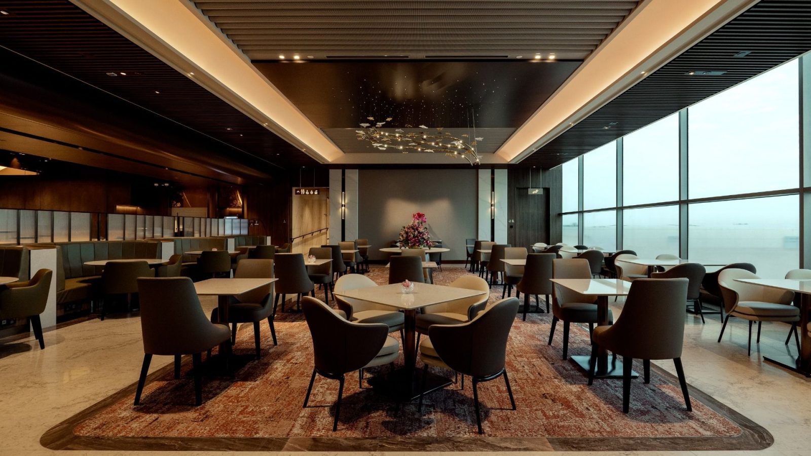 Singapore Airlines new First Class SilverKris Changi T2 Lounge ...