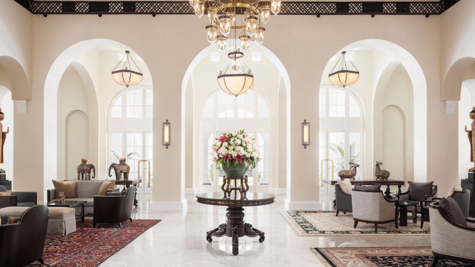 Phnom Penh, Cambodia: The best luxury hotels and art attractions