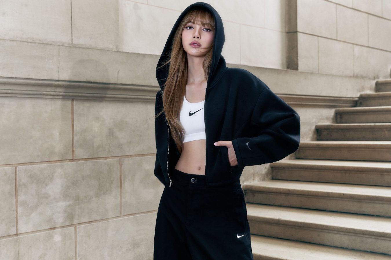 BLACKPINK Lisa signs with Nike for a long-term partnership ...