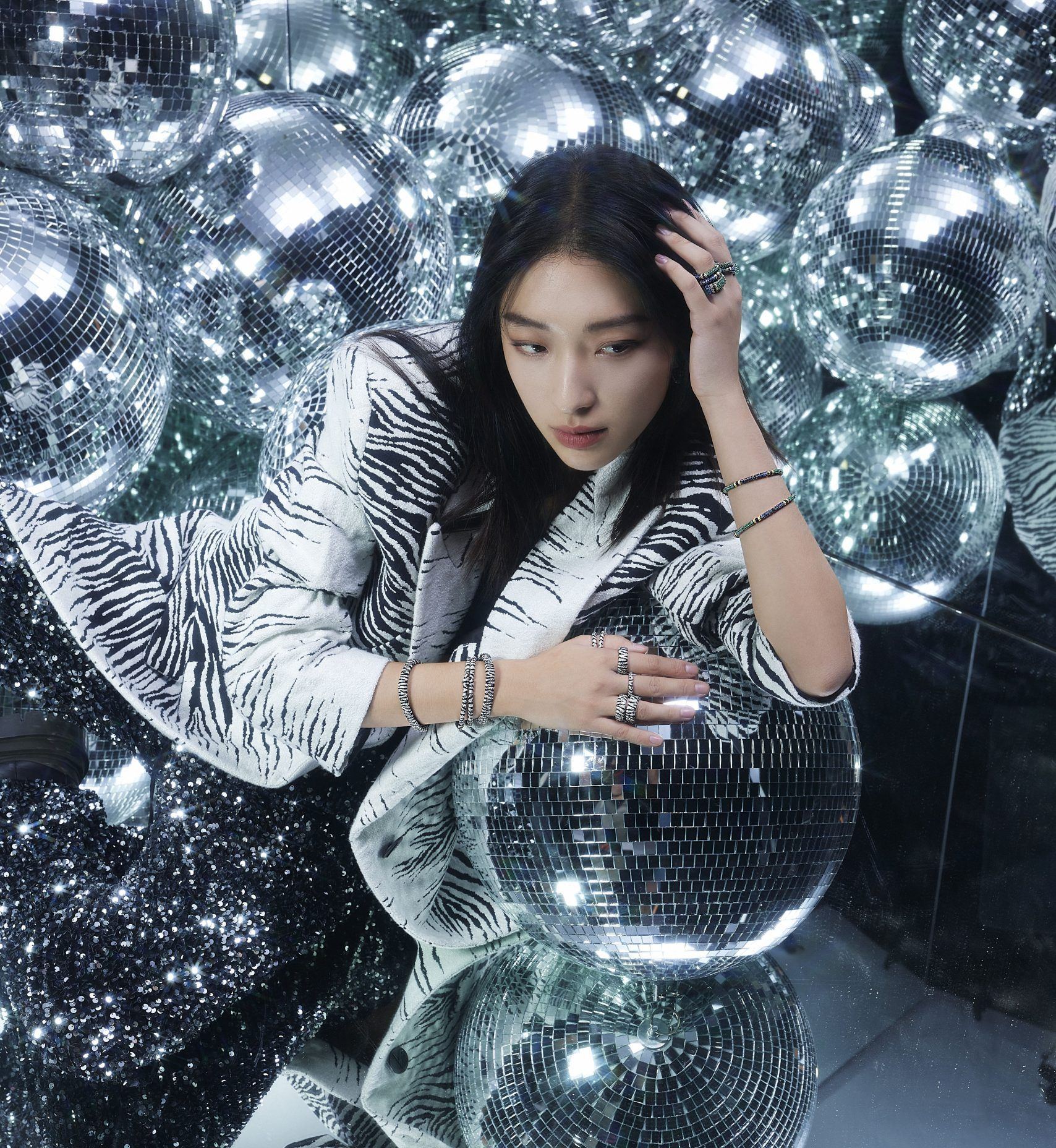 掀起 Disco 復古潮流！APM MONACO 推出 Collection Animal Disco系列 | Prestige Online ...