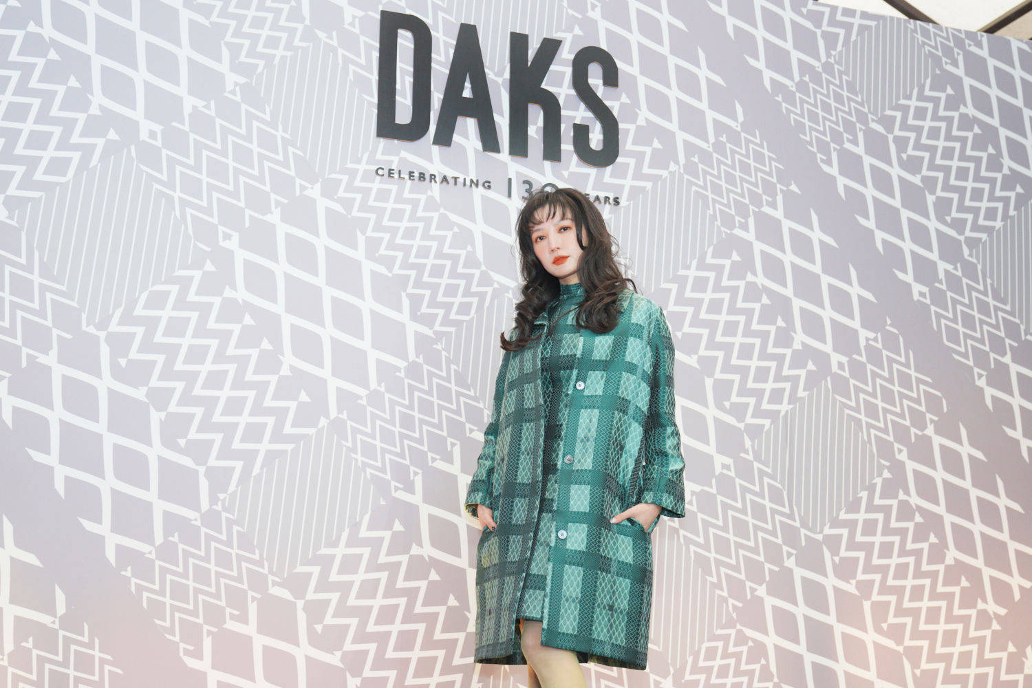 DAKS 130 週年服裝秀登場！胡宇威演繹現代英倫風，品牌友人加賀美智久、李玉璽等走上秀場 | Prestige Online - Taiwan