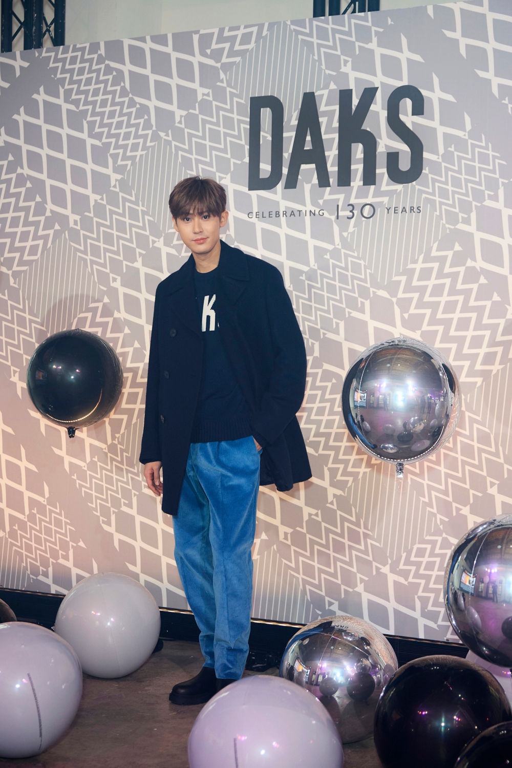 DAKS 130 週年服裝秀登場！胡宇威演繹現代英倫風，品牌友人加賀美智久、李玉璽等走上秀場 | Prestige Online - Taiwan