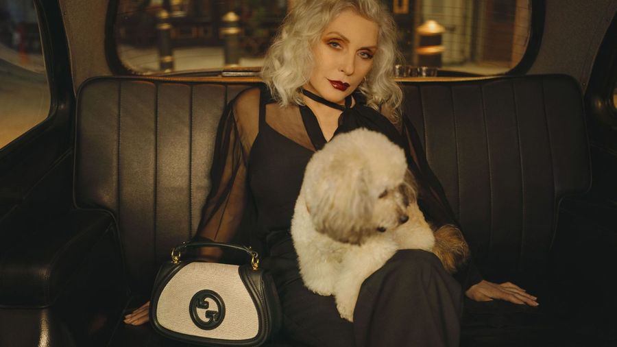GUCCI Blondie全新形象廣告大片「倫敦永駐」搖滾教母 DEBBIE HARRY 與美國創作歌手 KELSEY LU 傾情演繹 ...