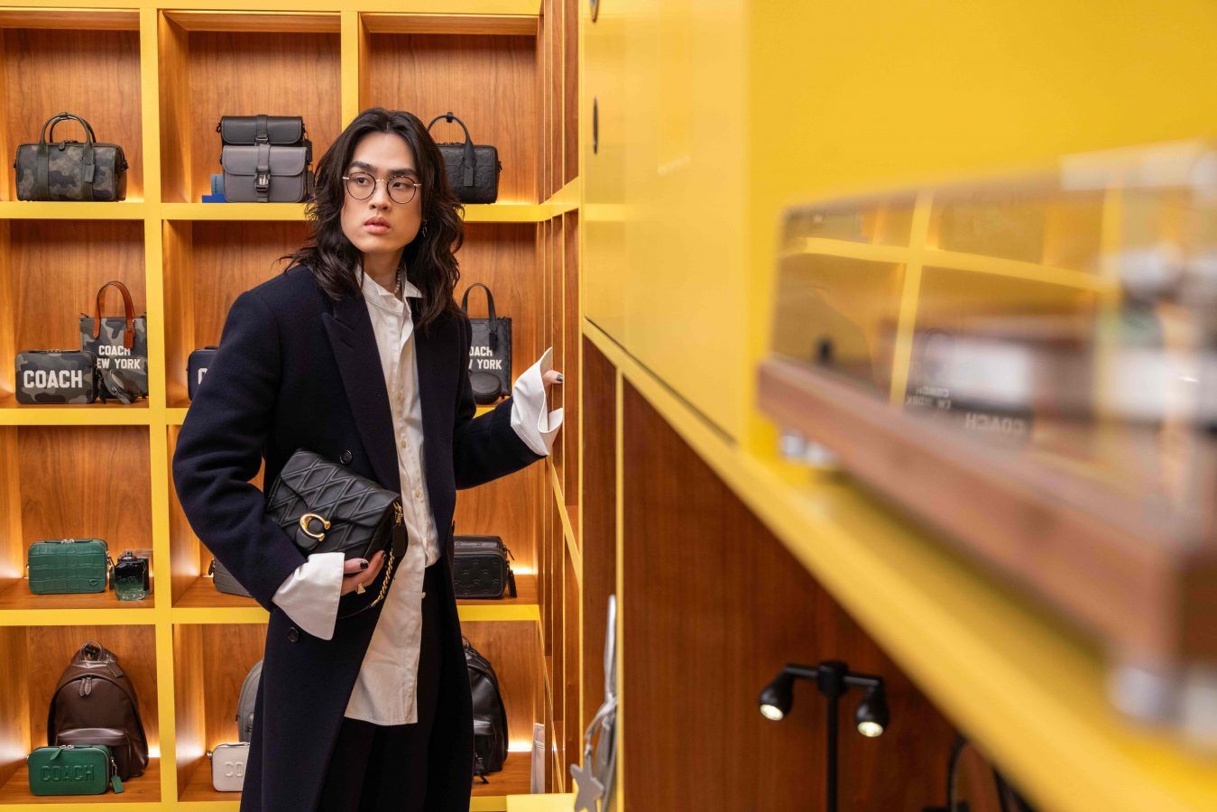 「Coach Play Chifeng St.」概念店台北赤峰街盛大開幕！五大亮點：獨家限定包款、Rosé同款、客製化體驗等一次看 ...