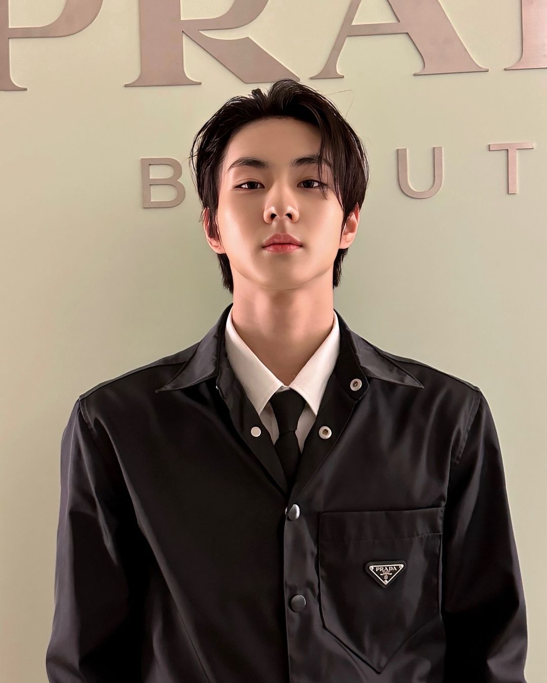 PRADA Beauty 全台首家旗艦快閃店登台！開幕大使韓團 ENHYPEN 聚集千名粉絲到場支持 | Prestige Online - Taiwan