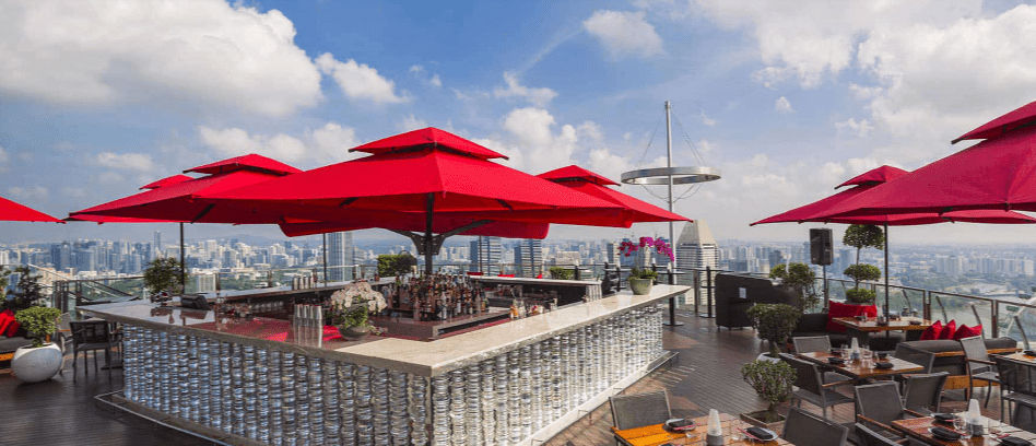 Best Rooftop Bars in the World that Offer a Luxurious Dining Experience