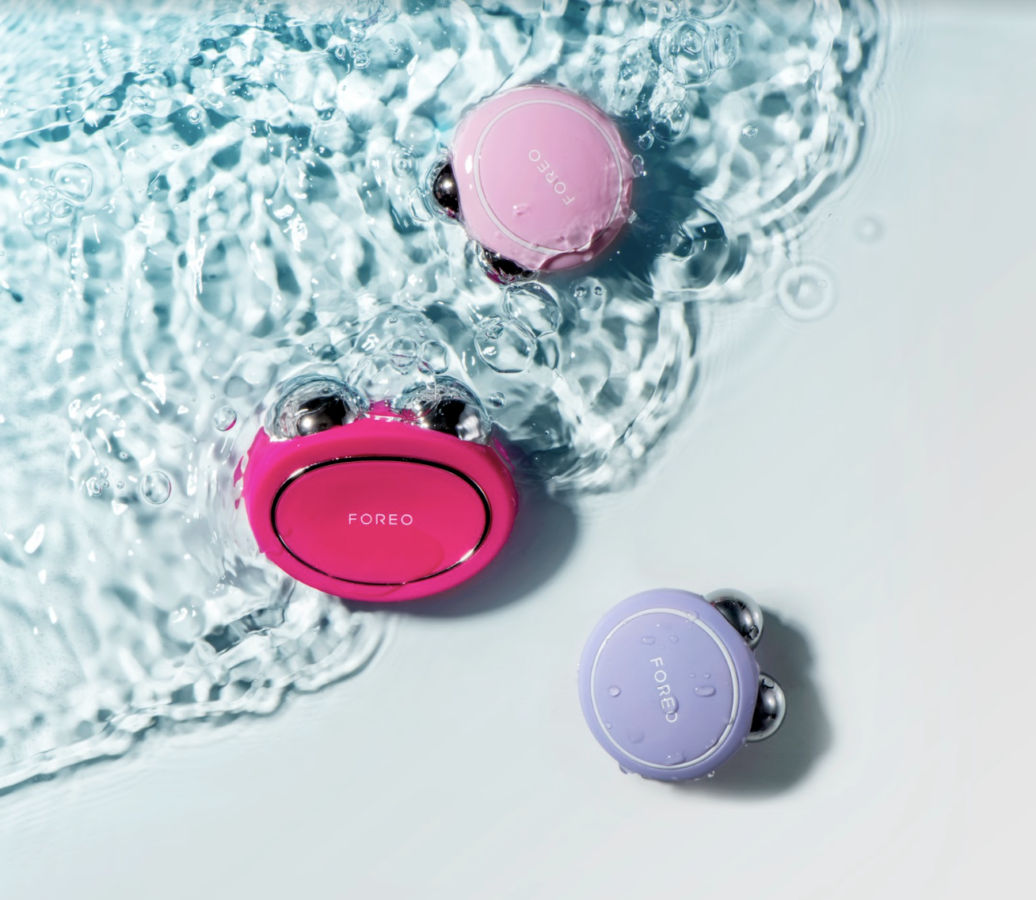 Top 3 Microcurrent Devices For Your At-home Facial Spa Treatments