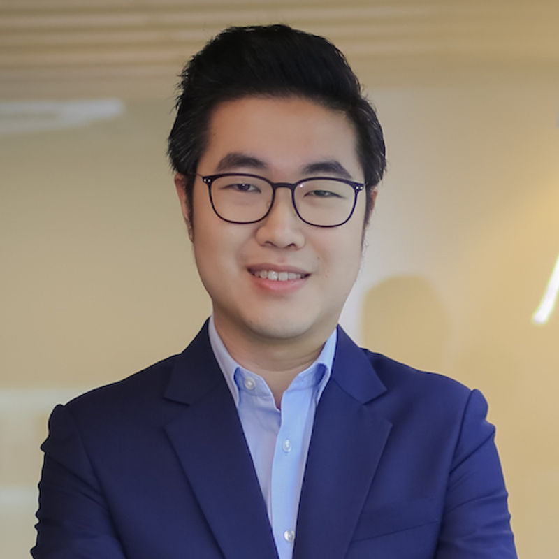Akapat "Kim" Phornprapha | 40 Under 40 | Prestige Thailand
