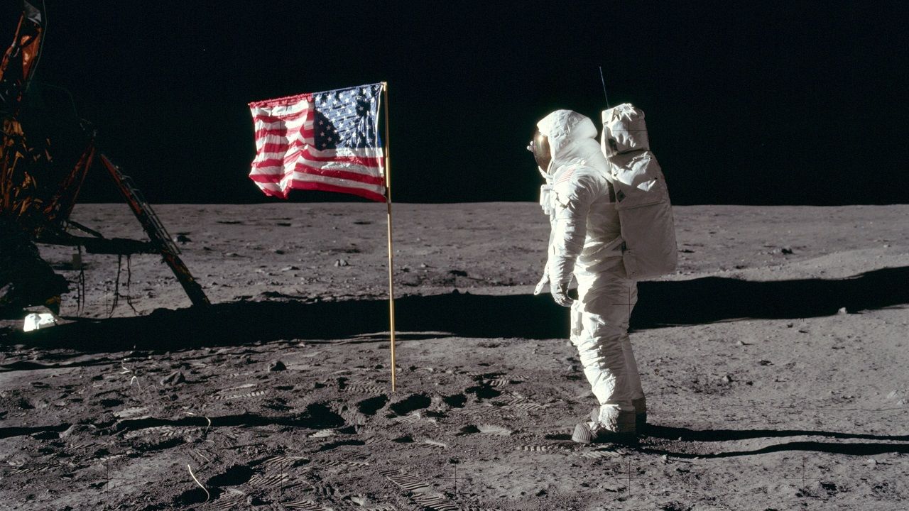 Iconic Moments In Space History From Sputnik 1 To Space X