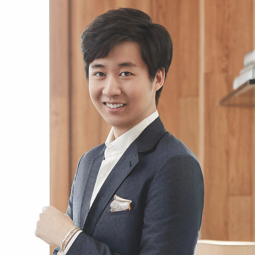 CHAYUDA “NINA” JIARAVANON | 300 High Flyers | Prestige Thailand