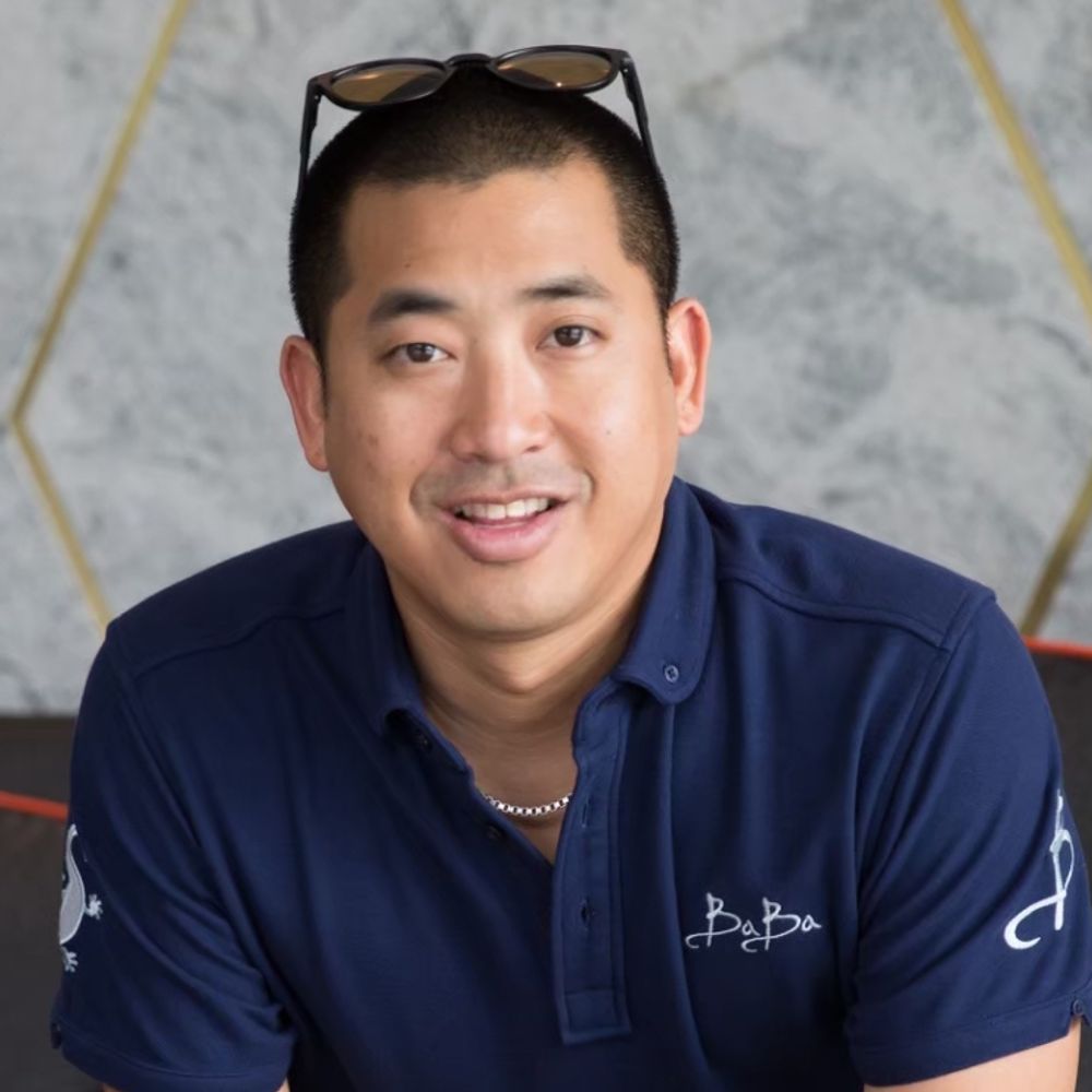 KHUNPOL ISSARA | 300 High Flyers | Prestige Thailand