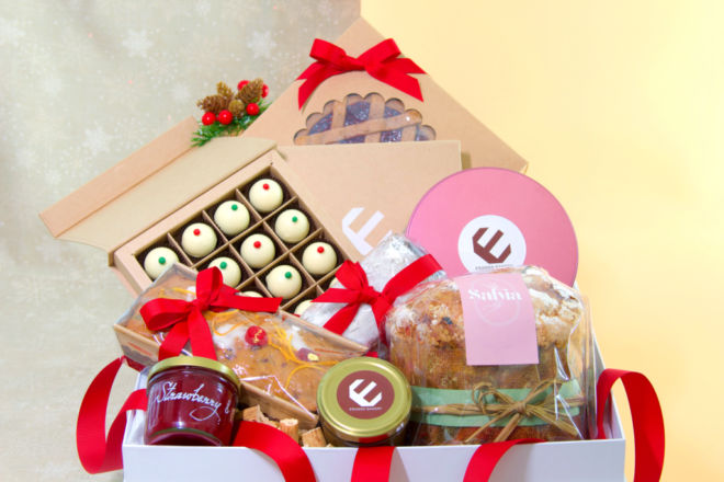 Beautiful Hampers to Gift your Loved Ones this Festive Season 2021