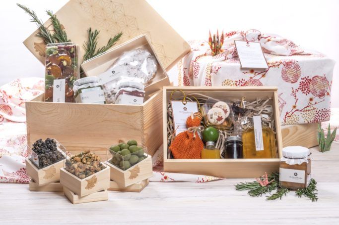 Beautiful Hampers to Gift your Loved Ones this Festive Season 2021