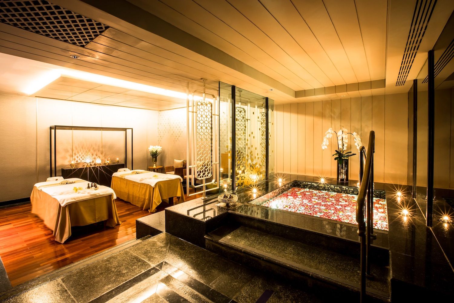 Check into The Athenee Hotel for an Unforgettable Experience