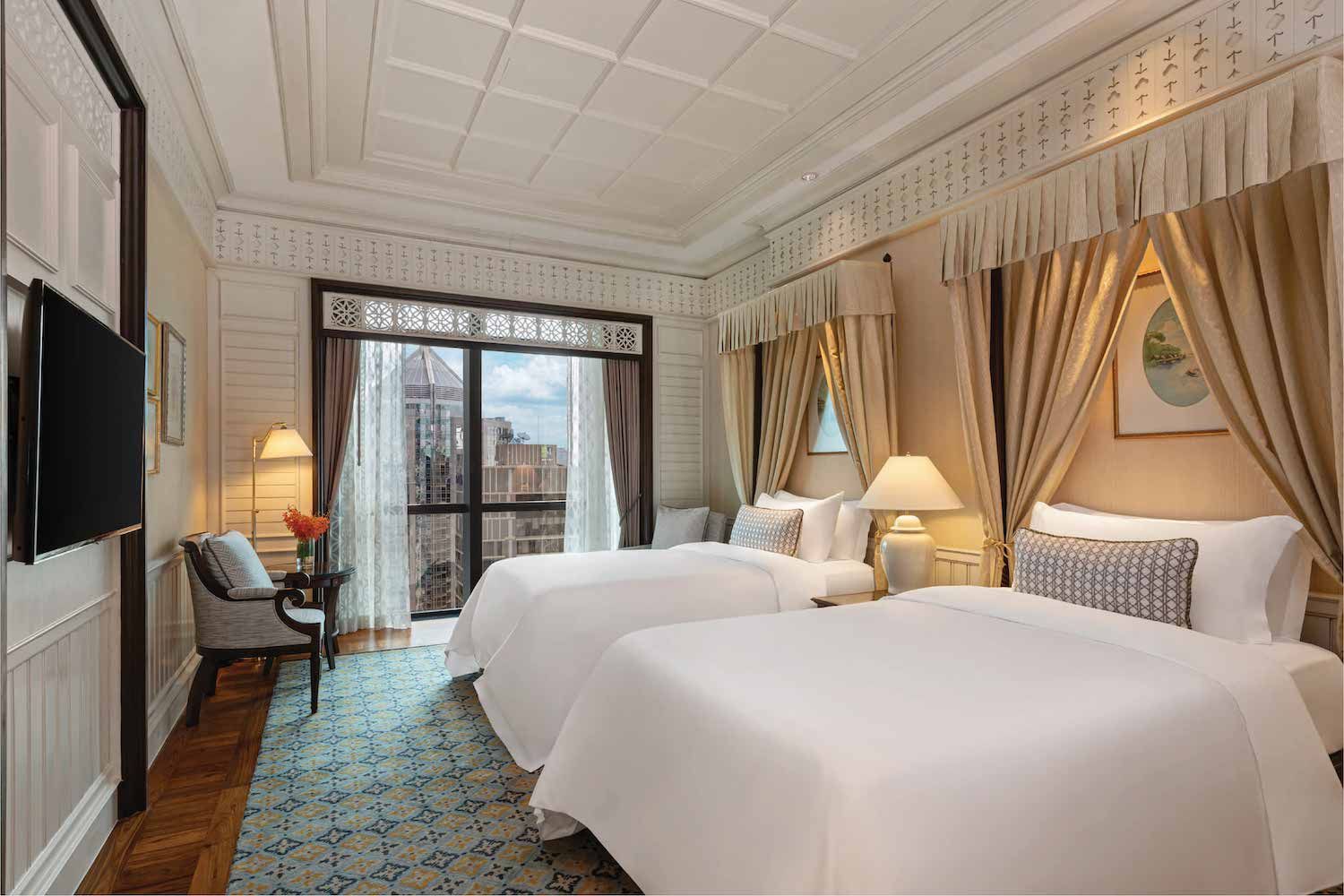 Check into The Athenee Hotel for an Unforgettable Experience