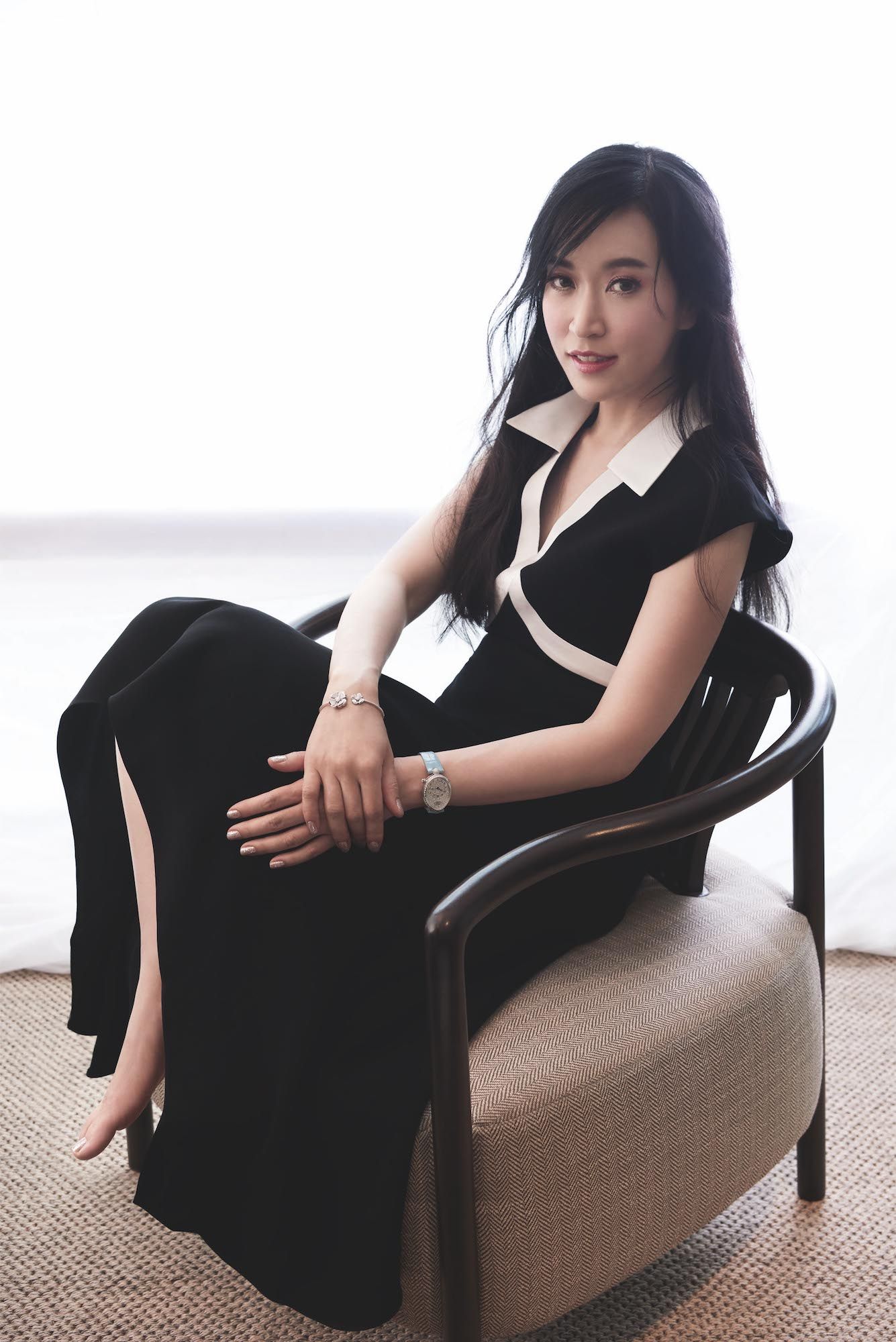 7 Ways M.L. Ploynapat “Kwan” Leenutaphong Achieves Happiness