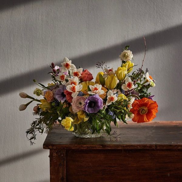 5 Creative Ways to Add Flowers to Your Dining Table