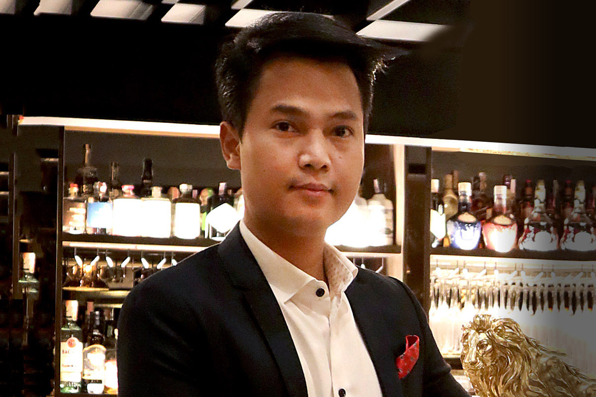 Visiting Abandoned Mansion, Bangkok's New Gangster-Era Speakeasy Bar