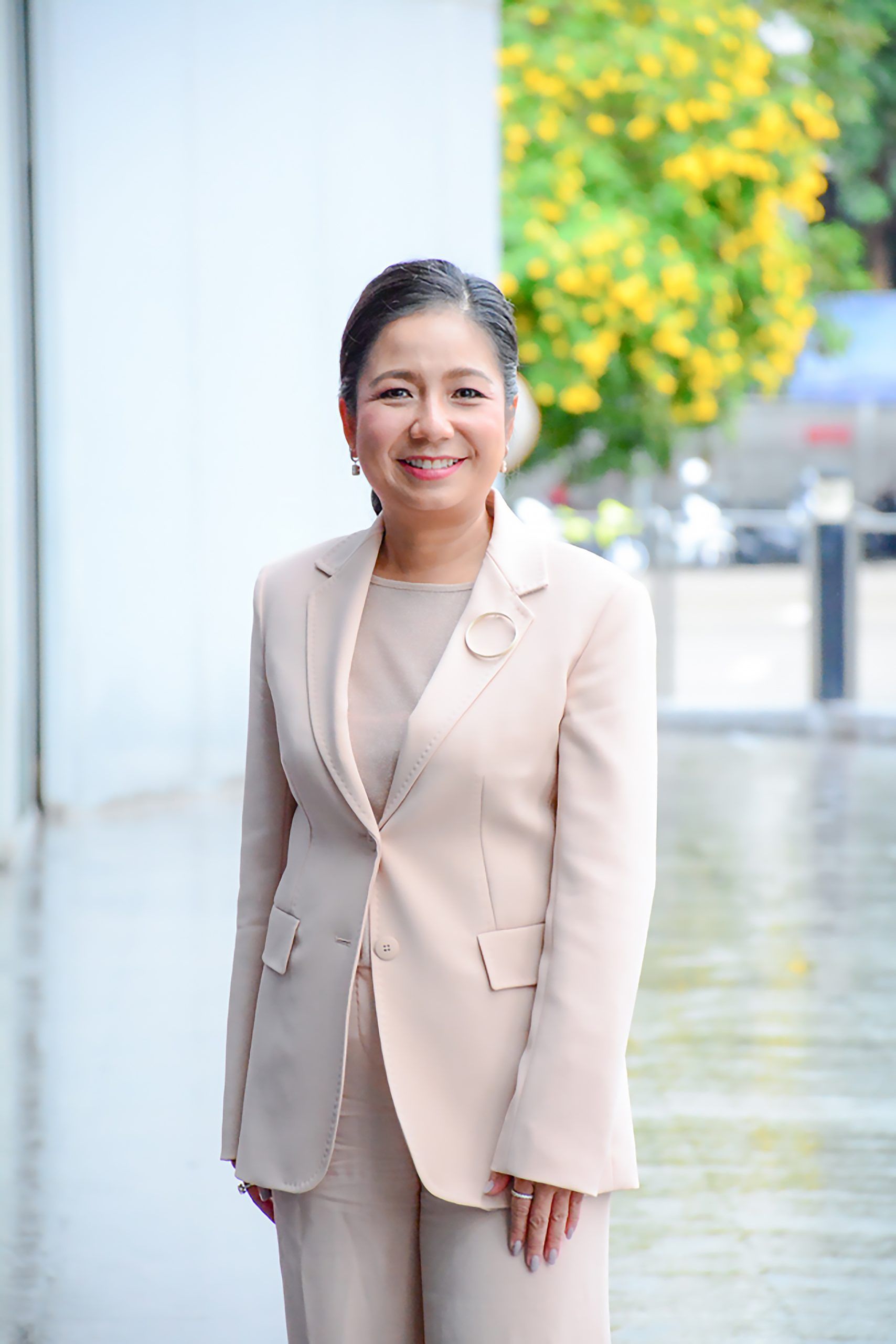 Komsan Saelee | Prestige Online - Thailand