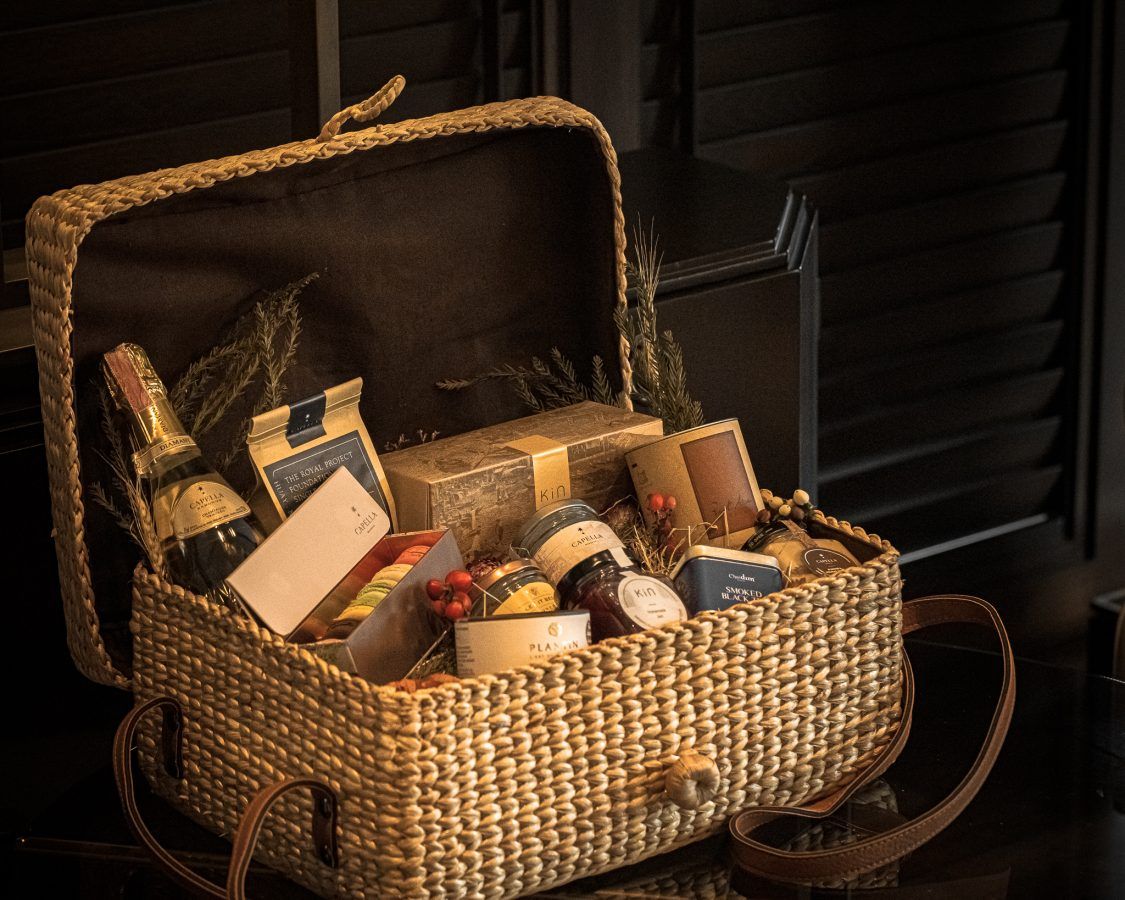 14 Festive Hampers That Make for Perfect Gifts This Christmas 2022