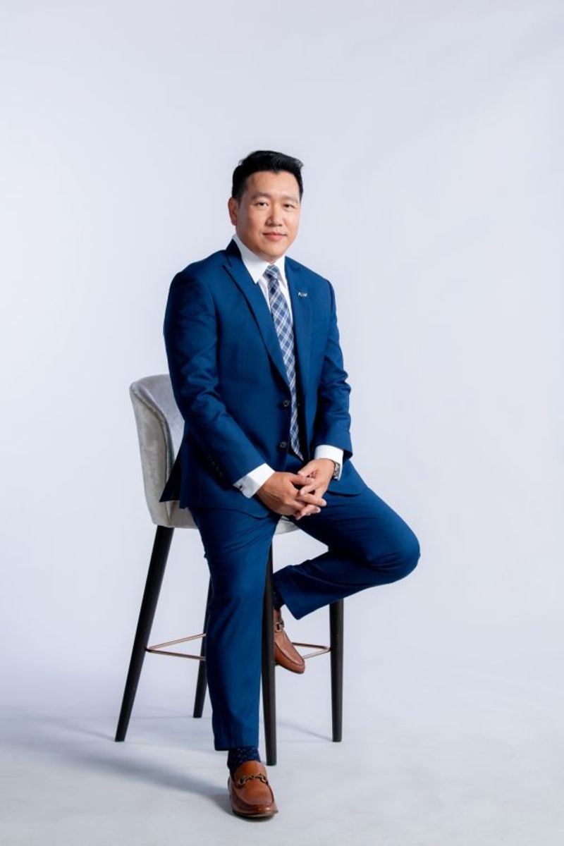 Kromchet Vipanpong | Prestige Online - Thailand