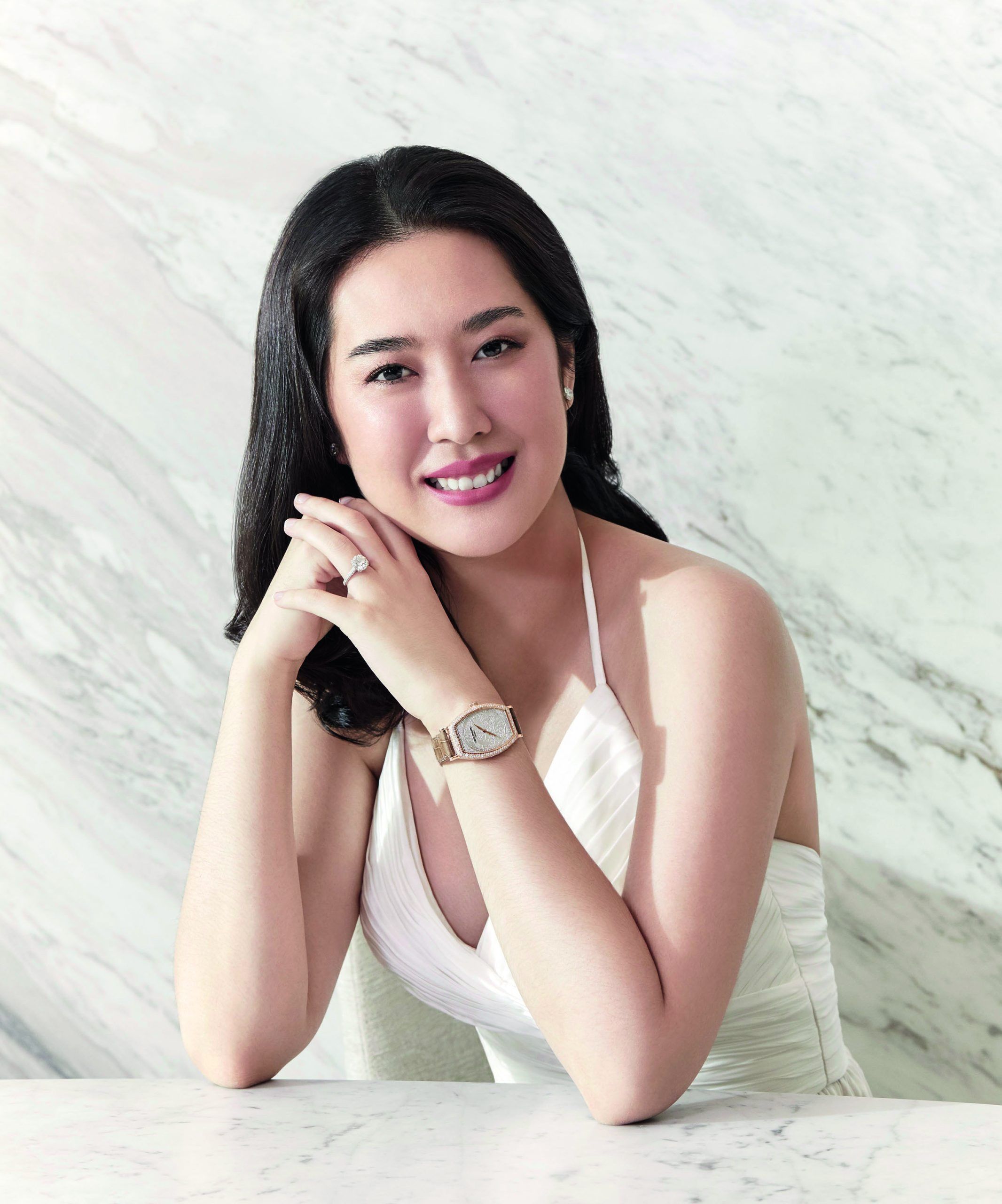 Komsan Saelee | Prestige Online - Thailand