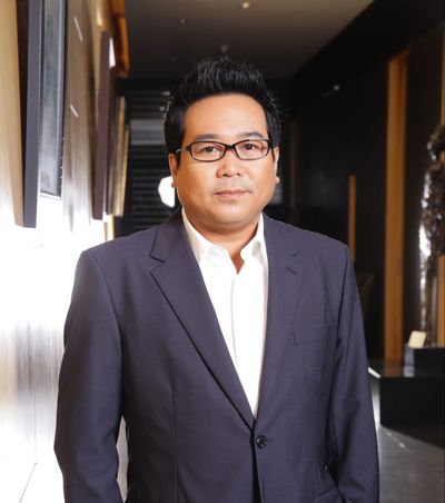 Komsan Saelee | Prestige Online - Thailand