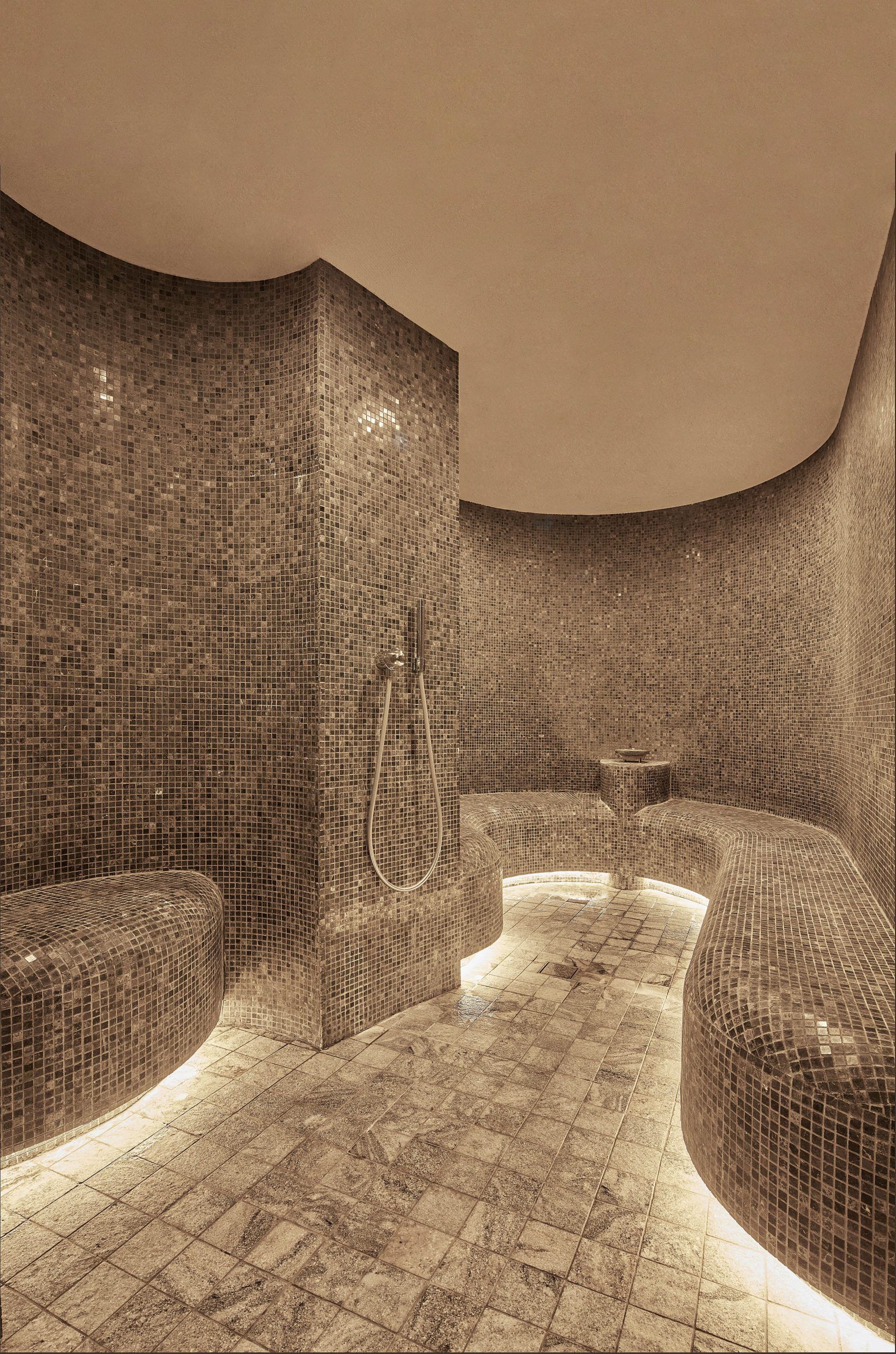 Why is Capella's Auriga one of Bangkok's Leading Luxury Spas?