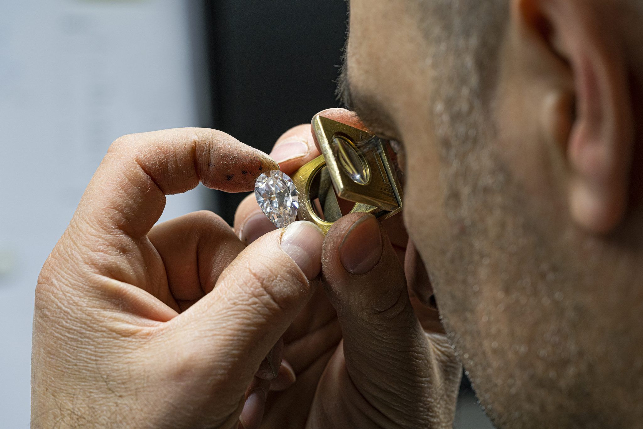 Van Cleef & Arpels’ 'Legend of Diamonds' Lands in Bangkok