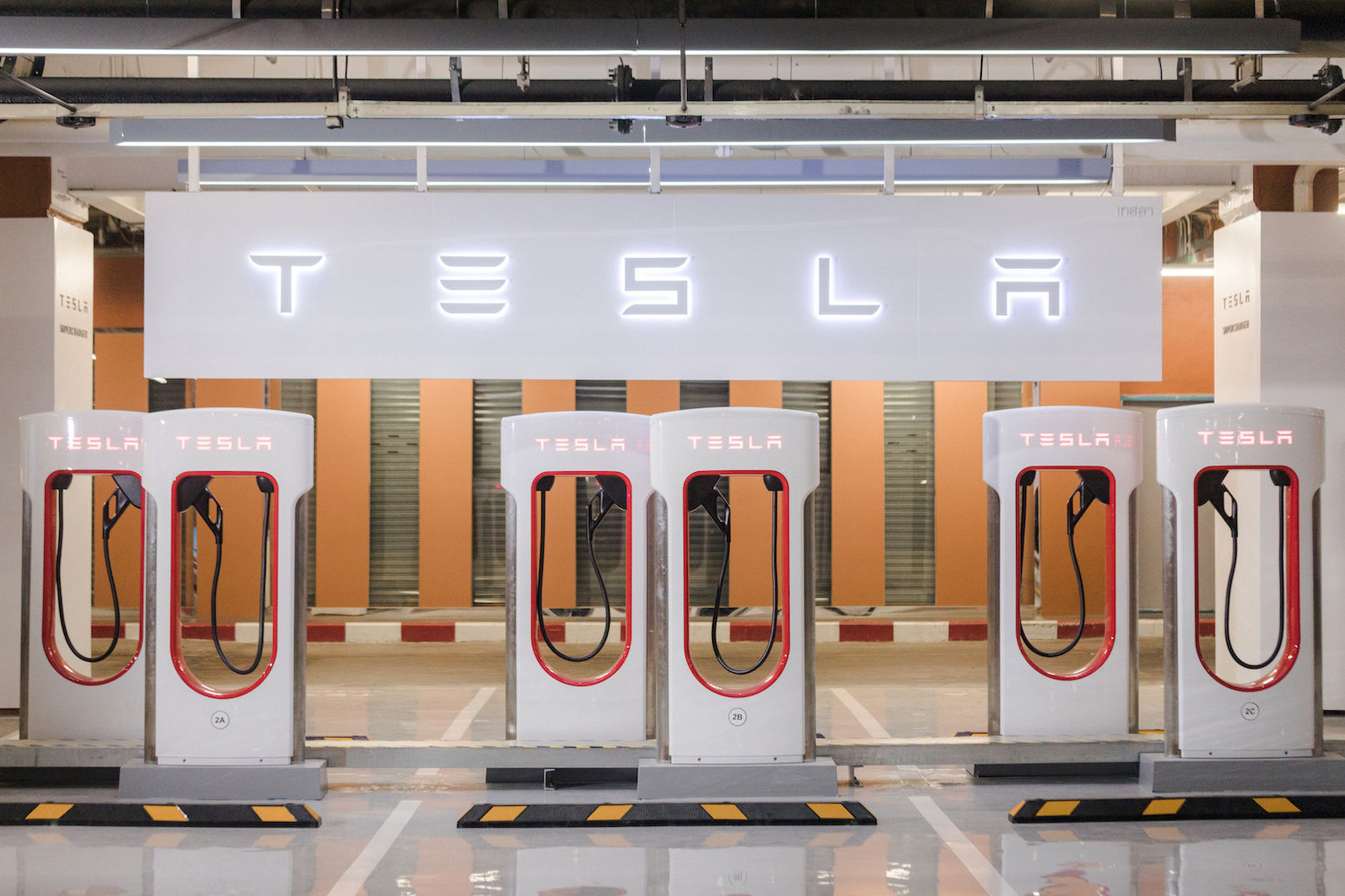 Tesla Sets Up Its First Supercharger Station in Thailand at CentralWorld