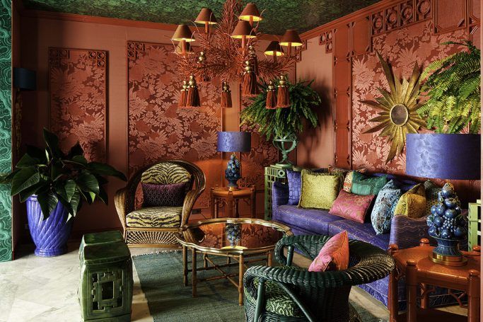 How Jim Thompson is Keeping Thai Silk Weaving Traditions Alive