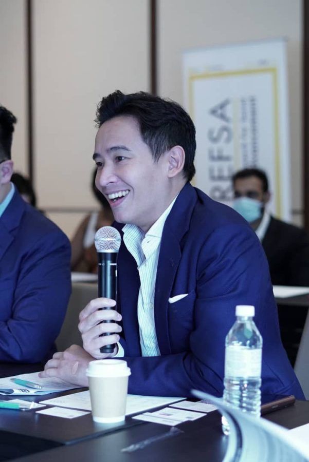 Who is Pita "Tim" Limjaroenrat, Leader of the Move Forward Party?