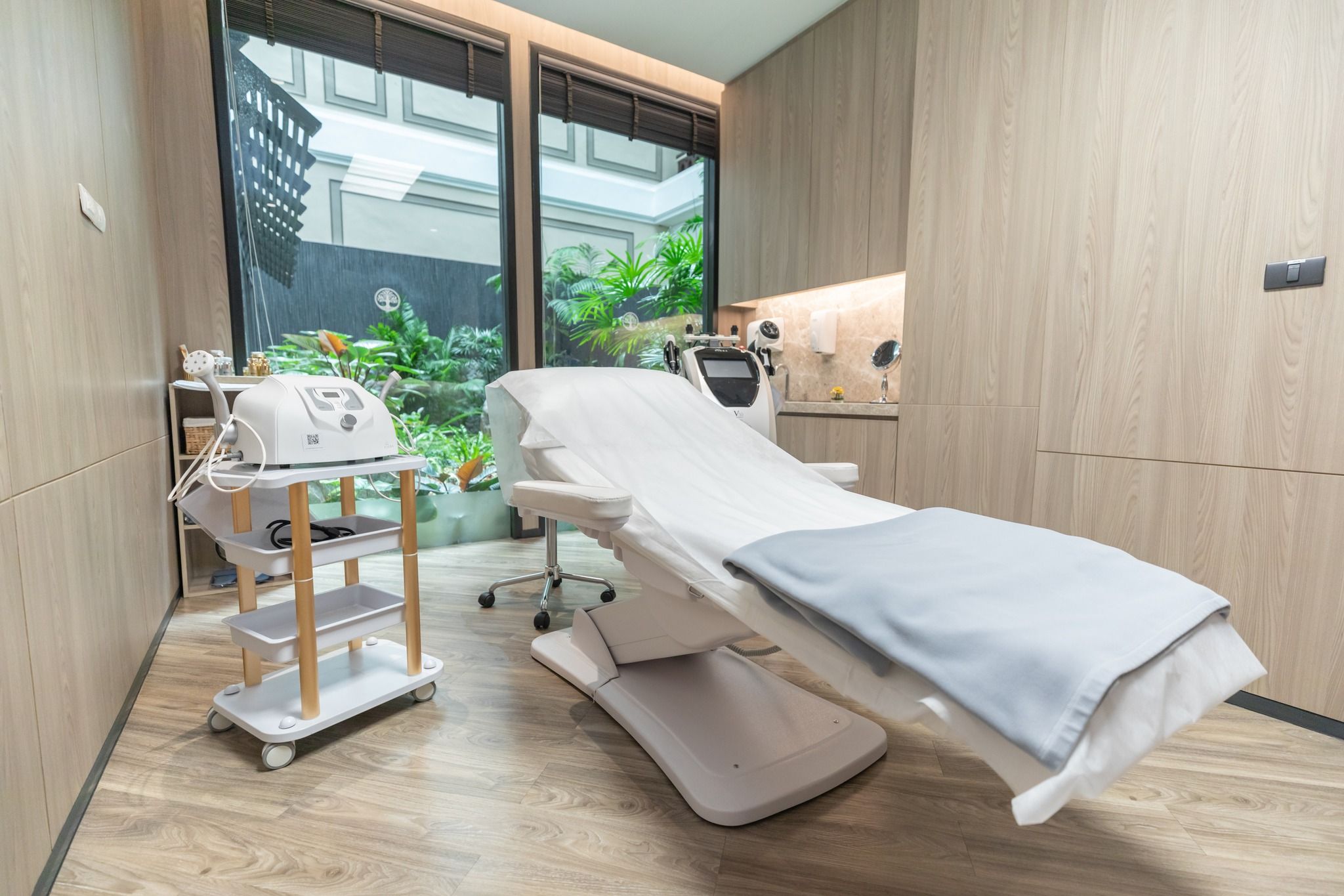 The Best, Most Rejuvenating IV Drip Bars in Bangkok