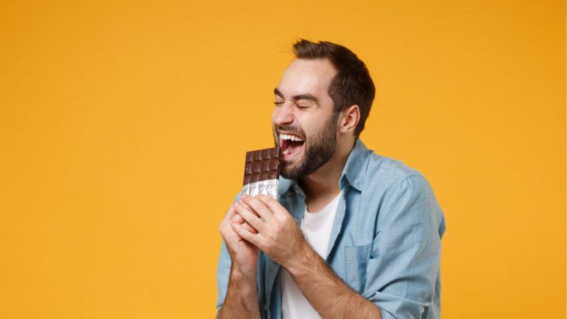 The Benefits of Dark Chocolate, from Boosting Collagen to Weight Loss