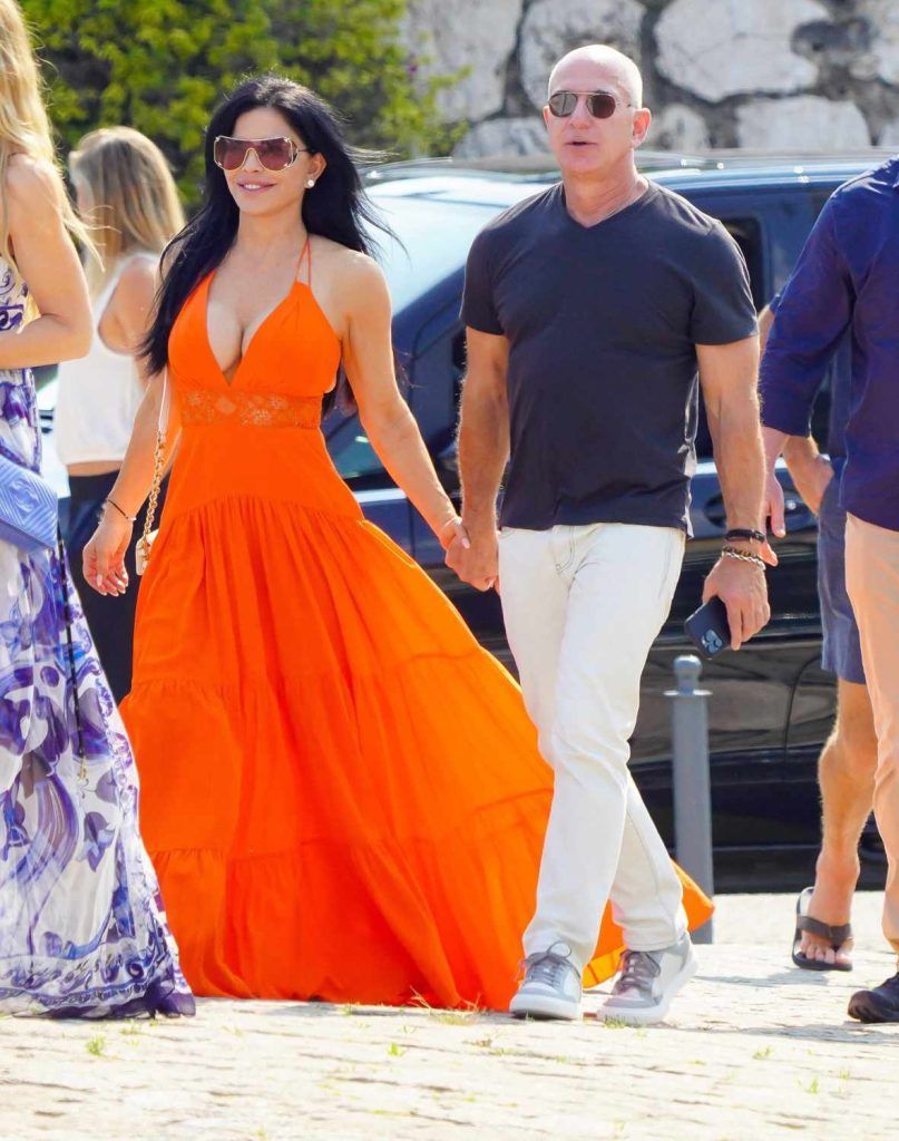 Summer Yacht Fashion: Recreate These Famous Celebrity Boating Outfits