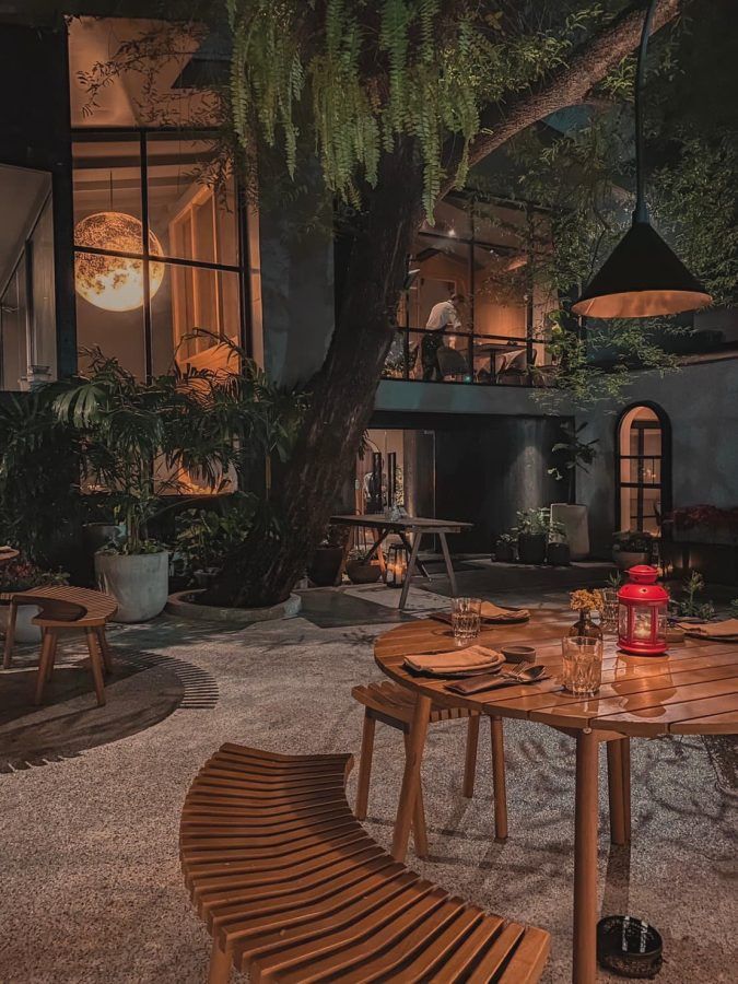 The Prettiest Moon-Themed Restaurants and Bars in Bangkok