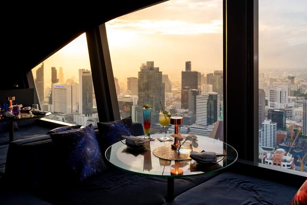 The Prettiest Moon-Themed Restaurants and Bars in Bangkok