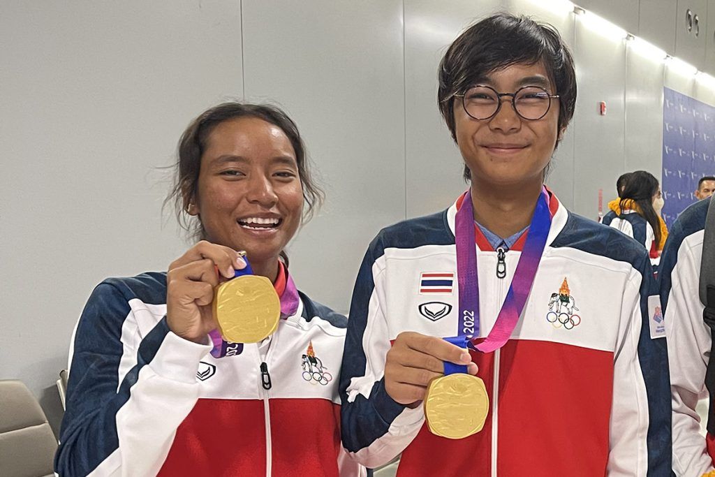 Celebrating the Thai Gold Medal Winners at This Year's Asian Games