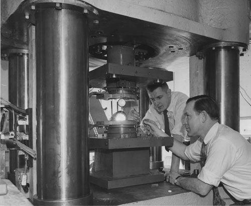 Synthetic and Lab-Grown Diamonds: the Best Brands to Shop