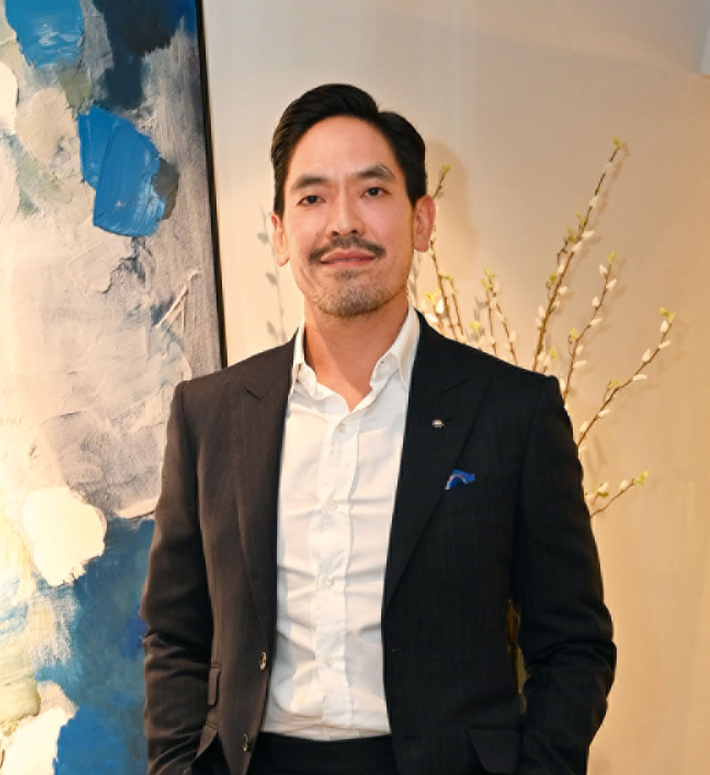 Aiyawatt “Top” Srivaddhanaprabha | Prestige Online - Thailand