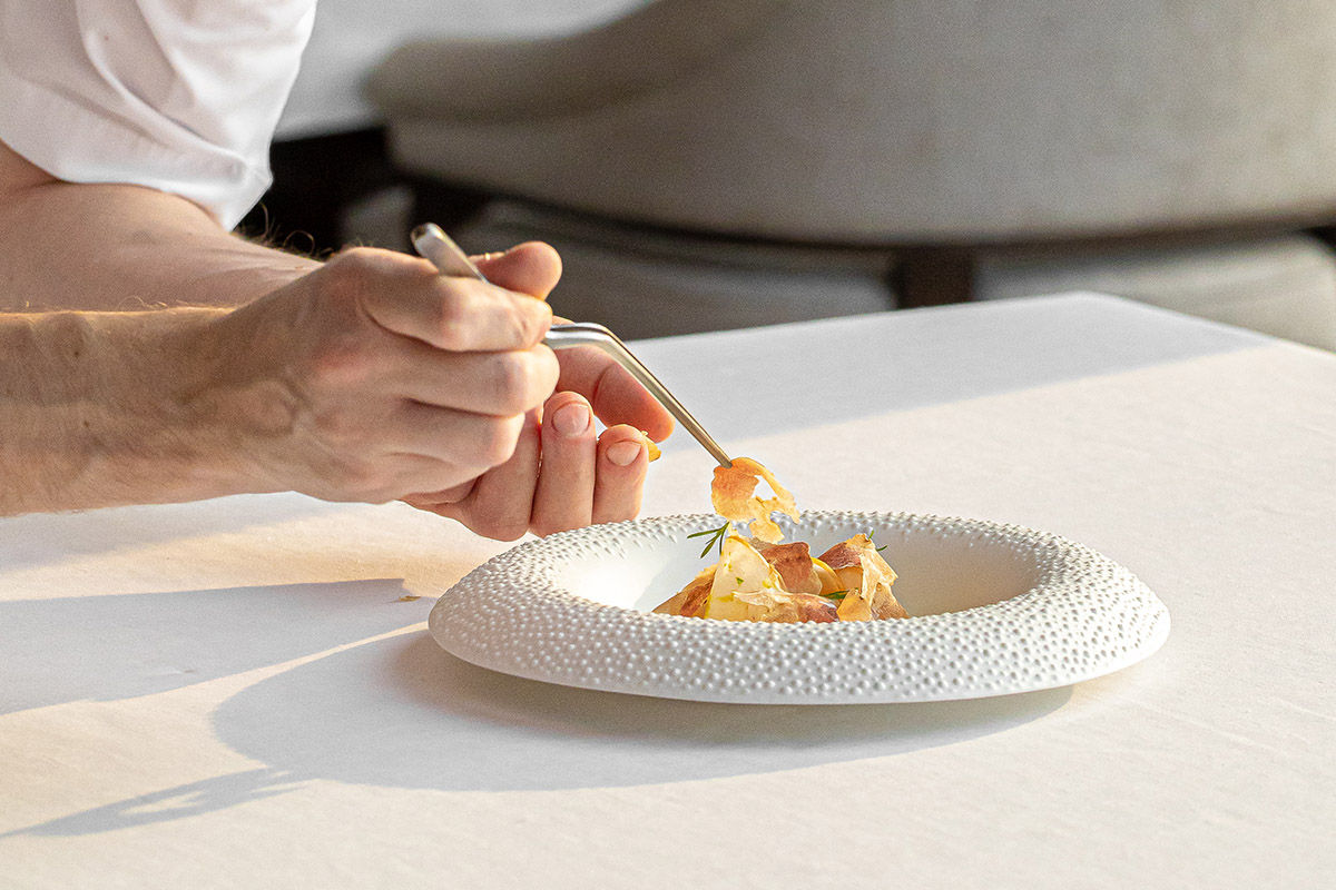 Best Dishes to Try in Bangkok This Week: The Standard, Côte by Mauro ...