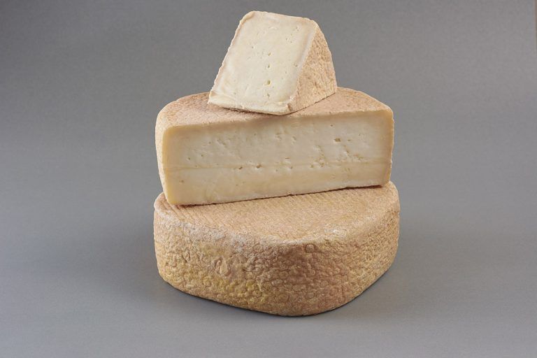 Artisans in Thailand: The Story of Jartisann Cheeserie