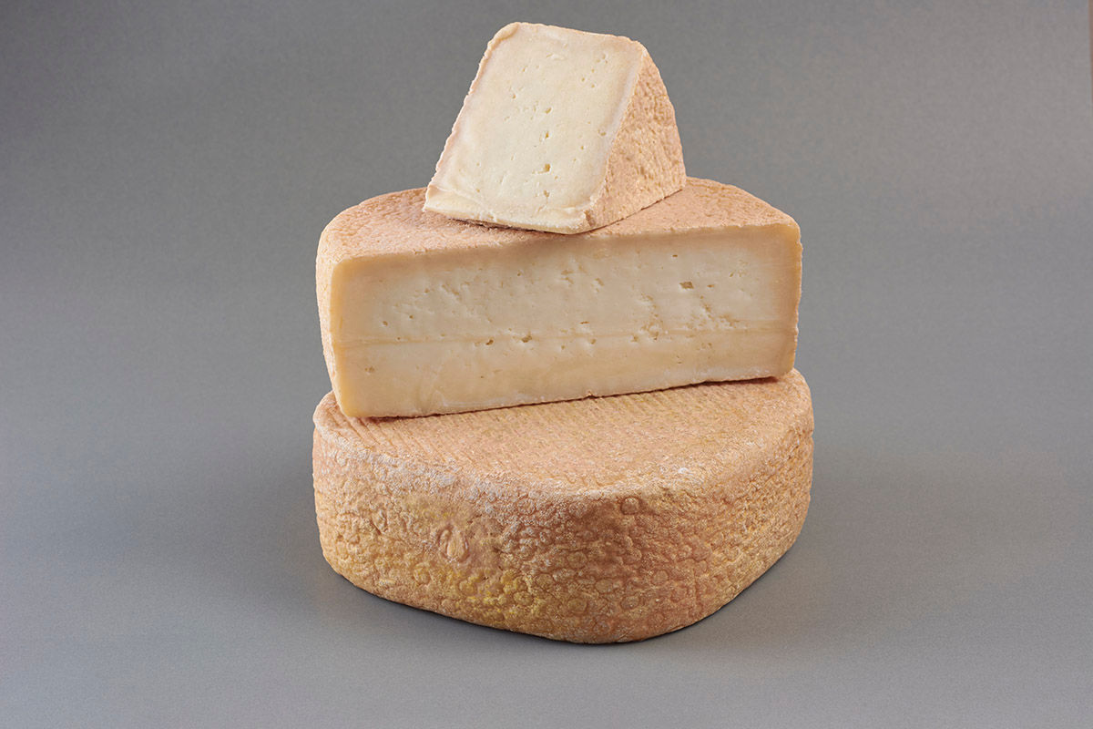 Artisans in Thailand: The Story of Jartisann Cheeserie