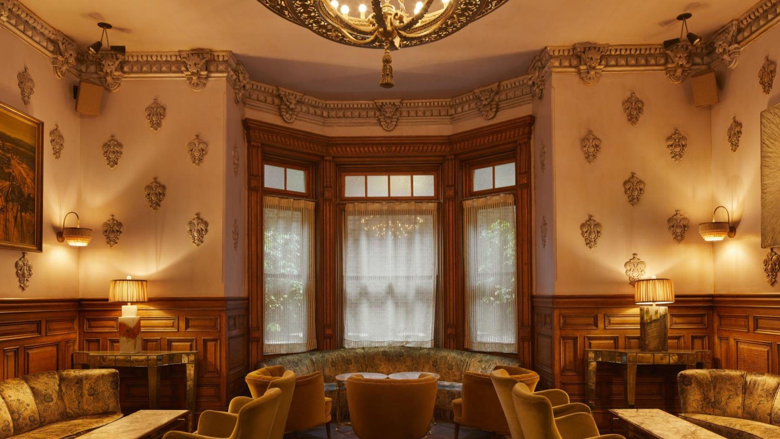 The Story Behind Hotel Chelsea Mentioned in Taylor Swift's New Album
