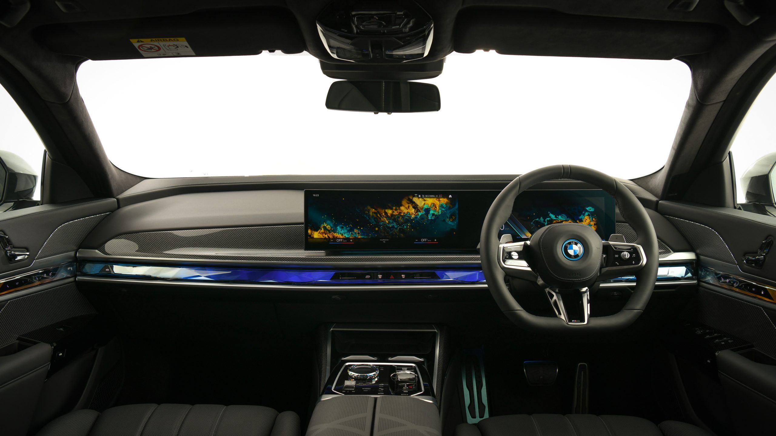 New Face, New Spark: The New BMW 7 Series Boldly Shapes the Future