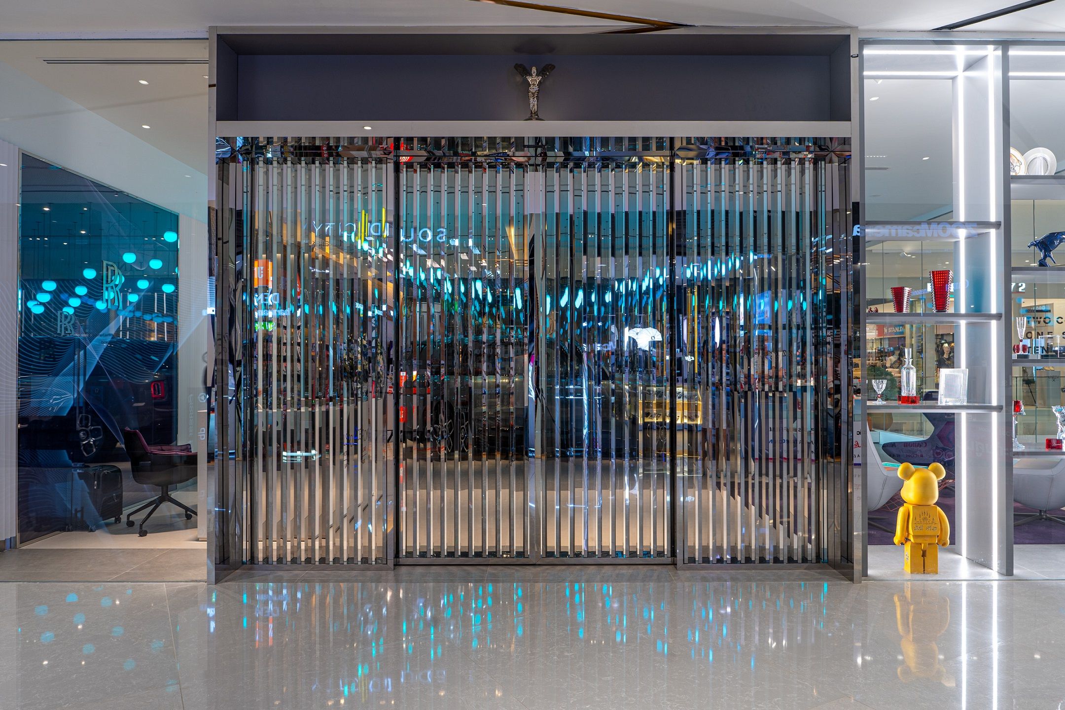 Rolls-Royce Motor Cars Opens New Showroom at Siam Paragon