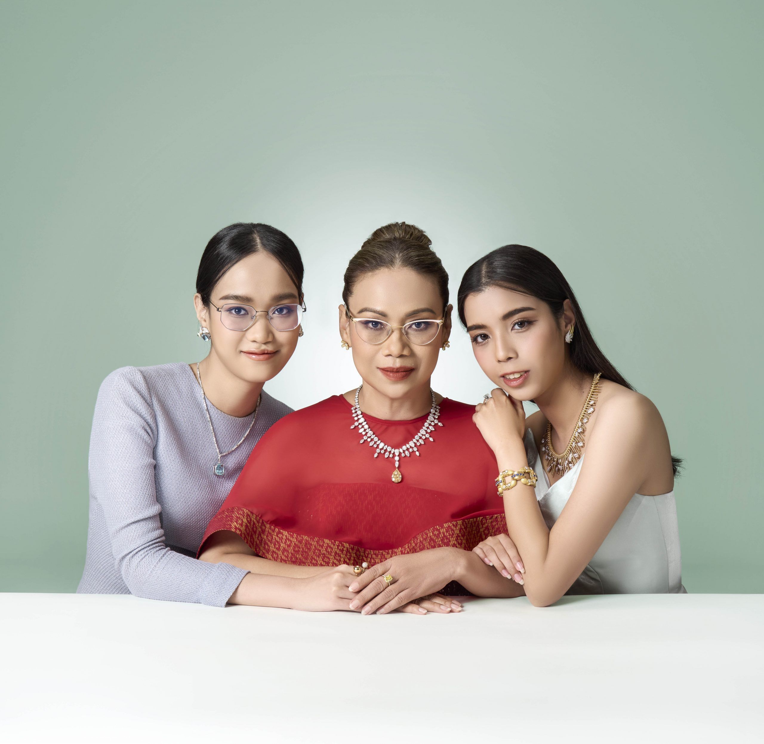 Supanit Veerakul: Leadership, Legacy, and Raising Resilient Daughters